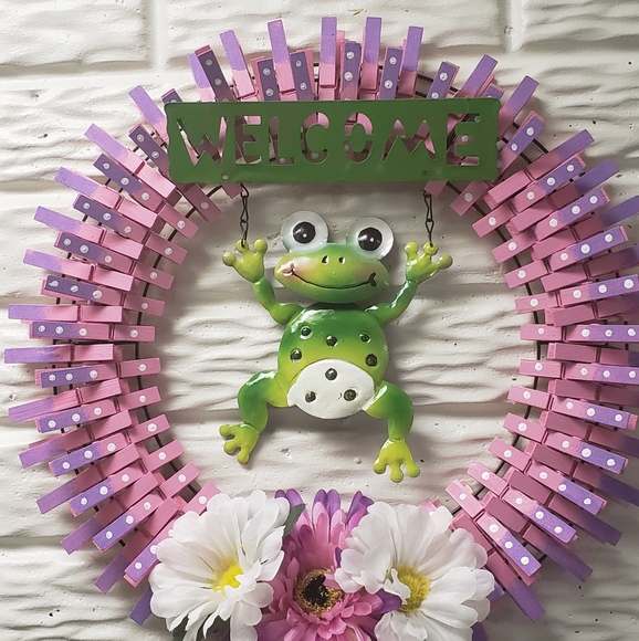 Frog Clothespin Craft